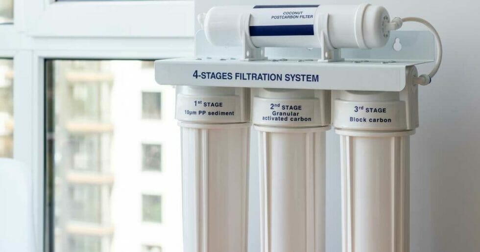 How Does a Water Filter Work? Types of Water Filters